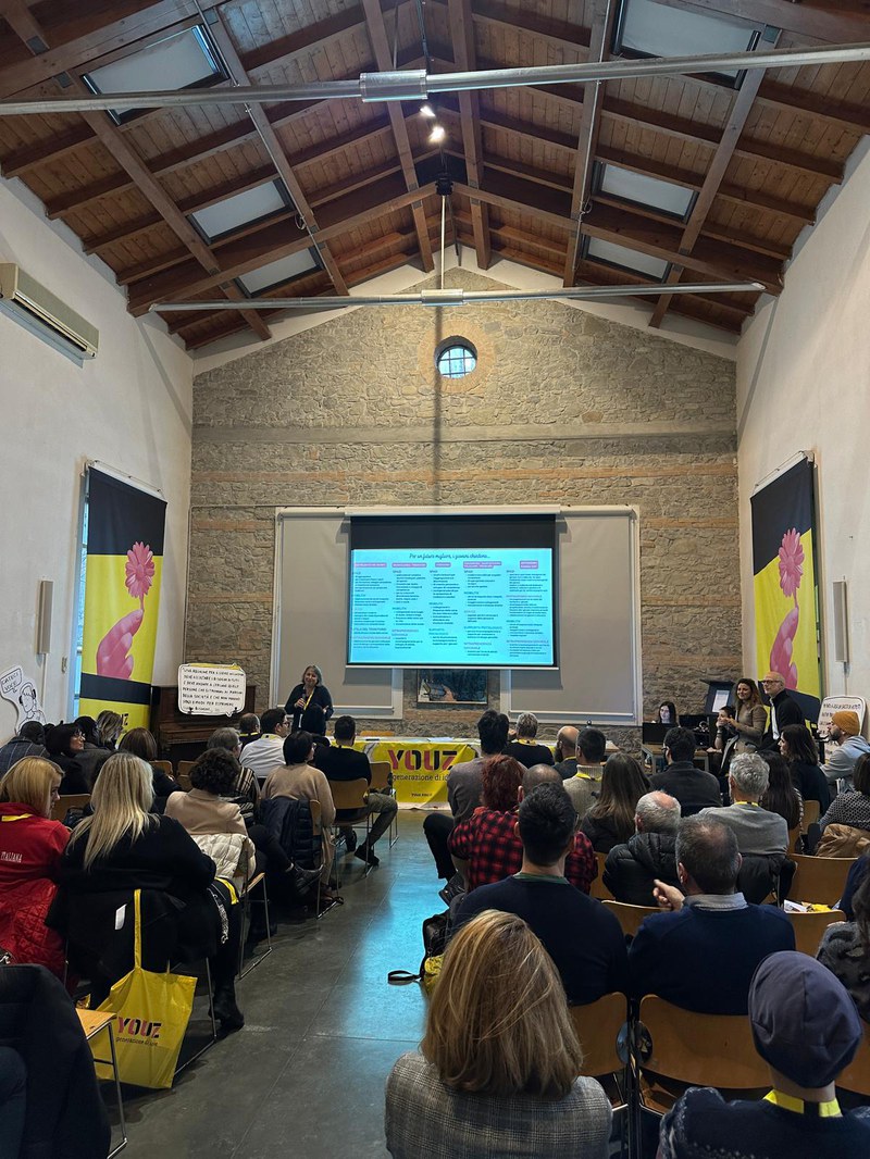 Collegamenti esterni — Giovazoom - Portale Giovani Emilia-Romagna